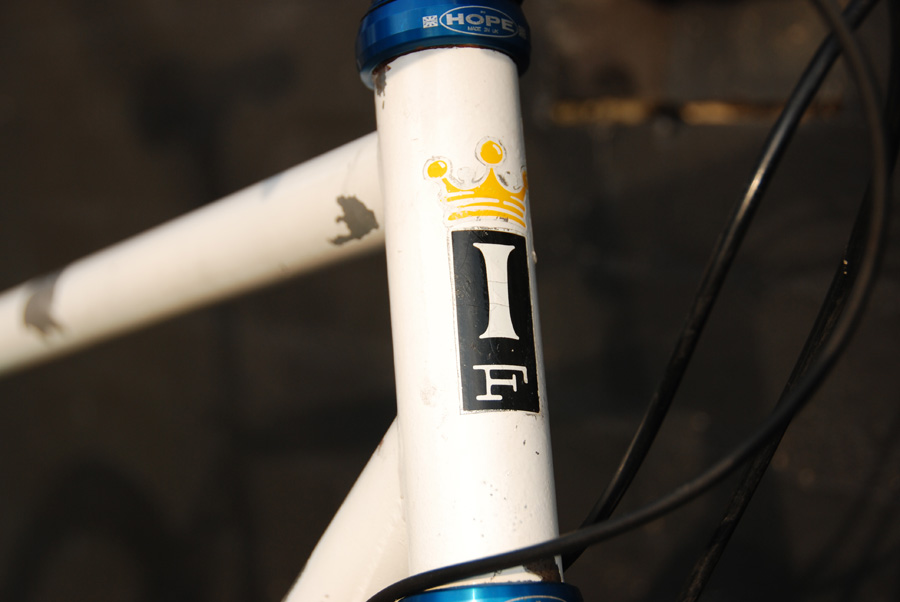 Independent Fabrication Deluxe + Pace RC200 F4 | Retrobike
